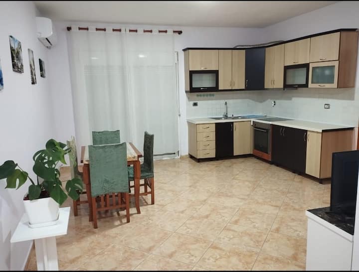 Apartment With City View - Prefettura di Fier