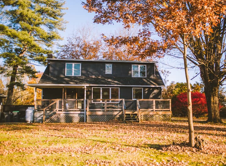 Nearby Everything W/ Stunning Views- New Paltz 3br - New Paltz, NY