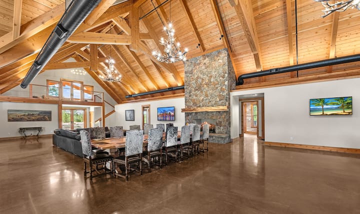 The Redmond Ranch Barn Home On The Deschutes River - Terrebonne, OR