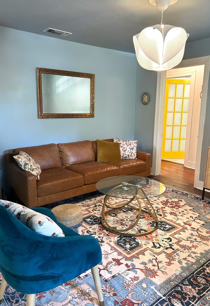 Whole 3 Bedroom House With Yard, Near Downtown - Tyler, TX