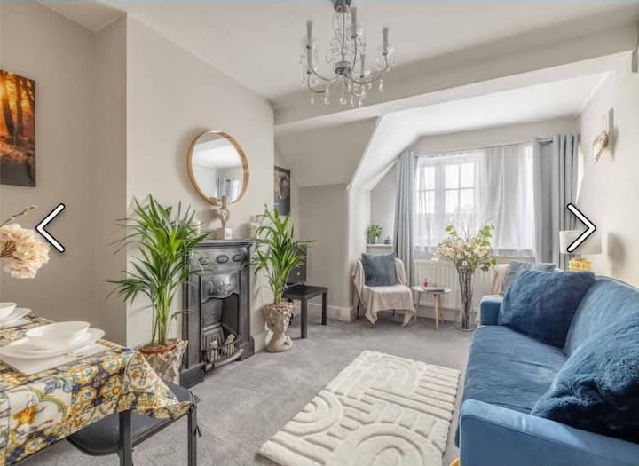 2 Bed Apartment In Windsor Town Centre. - Windsor
