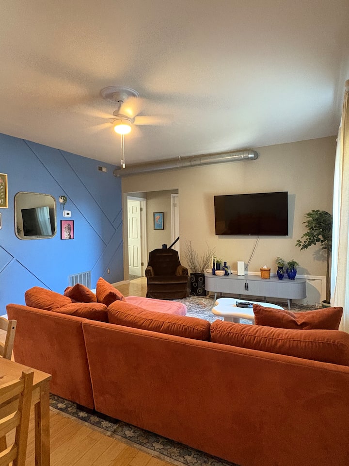 Funky Condo - Downtown Omaha. - Omaha, NE