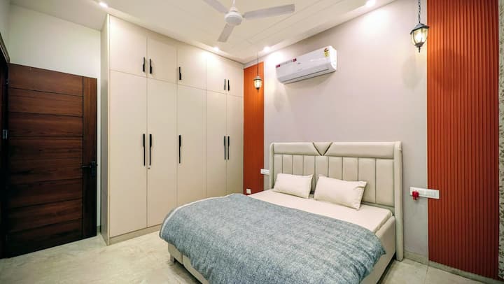 3bhk | Ground Floor | Family Stay | Sector 66 - Sahibzada Ajit Singh Nagar