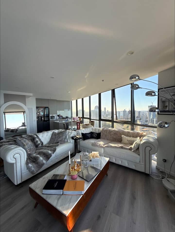 Wake Up Above The Waves 35th Floor Sea View - Surfers Paradise