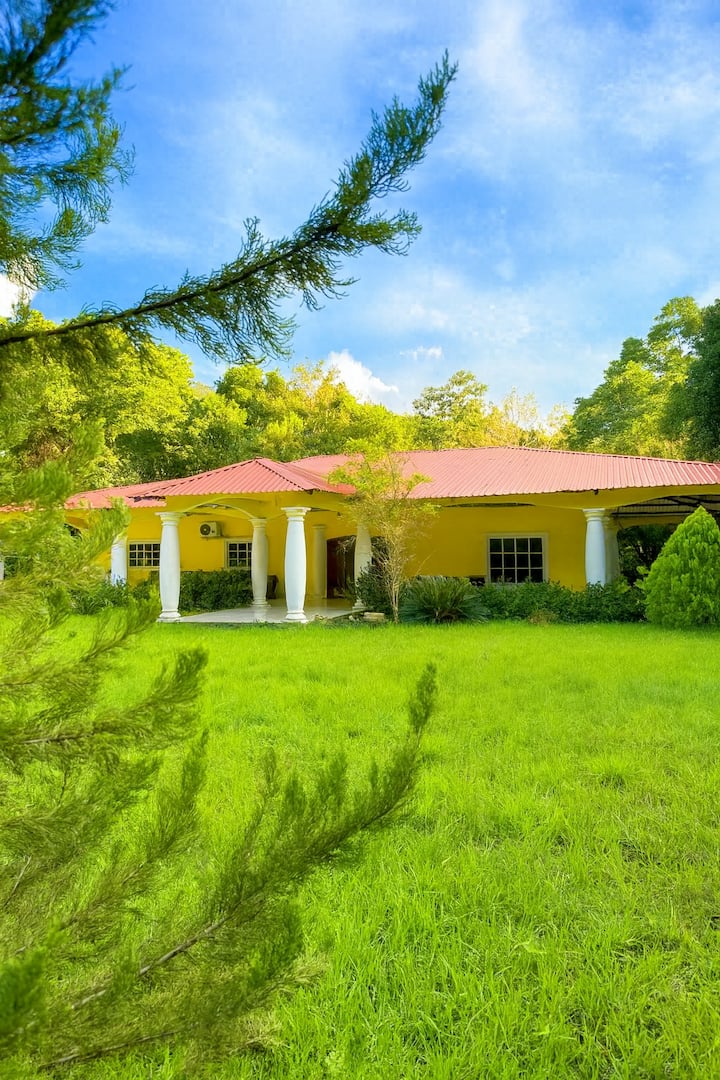 Casa De Montaña Serenidad - Con Piscina - Honduras