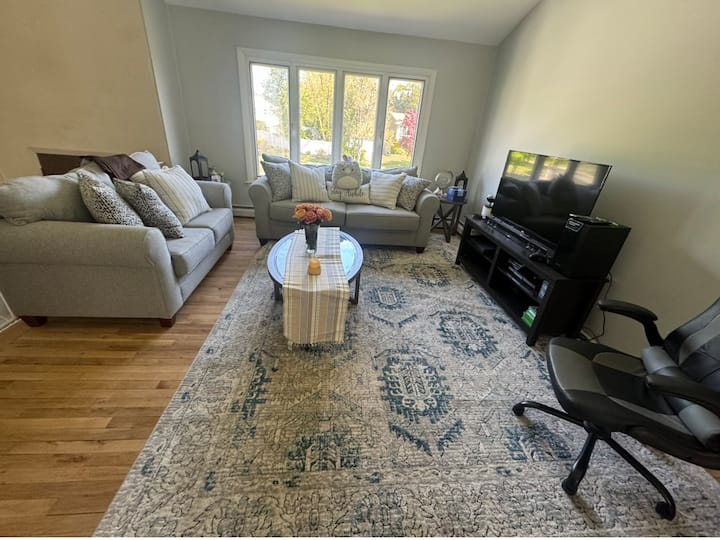 Beautiful 3bedroom House! - Northport, NY