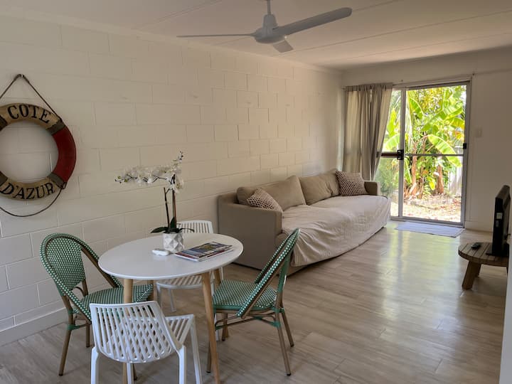 Palms On Picnic Unit 2 - Townsville