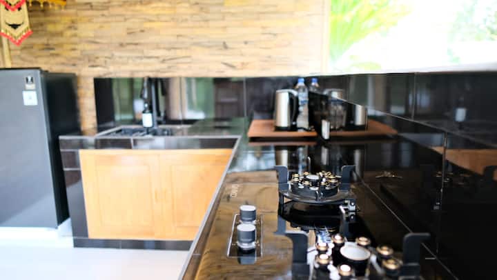 New | Stuning Jungle View | Rolling Bed | Pool - Bali