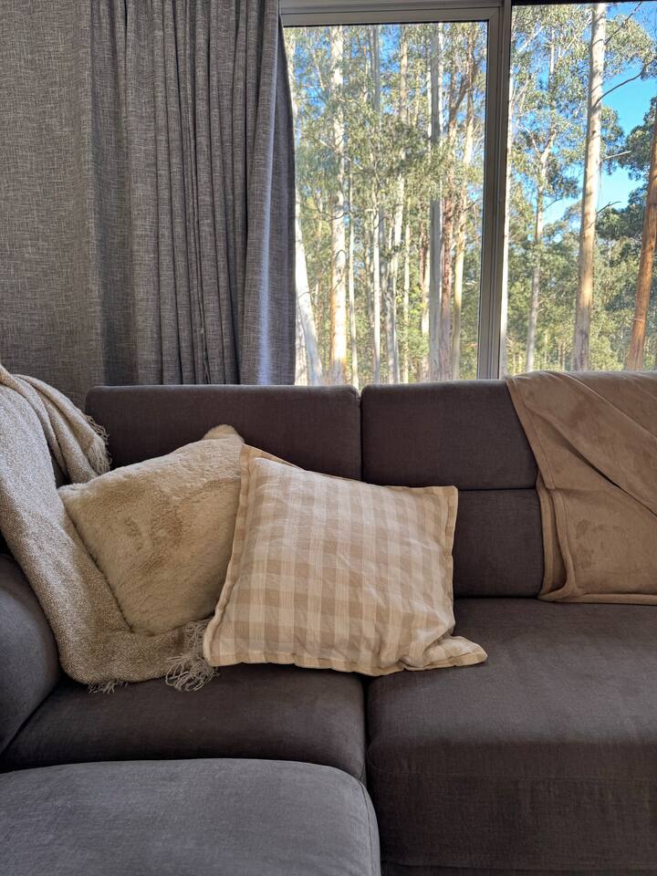 Escape To Tanjil Bren - Currawong Rd