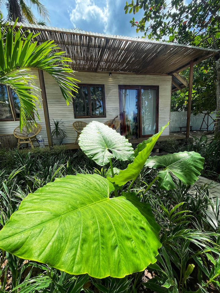 Baia Tropical Cottage #1, Boutique Beach Escape - San Vicente