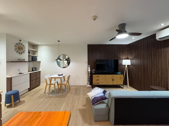 Spacious And Newly-renovated Studio In Makati Cbd - Manila