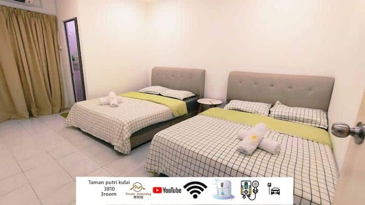 Corner 10 Pax Tmn Putri Near Kulai Jpo - Kulai