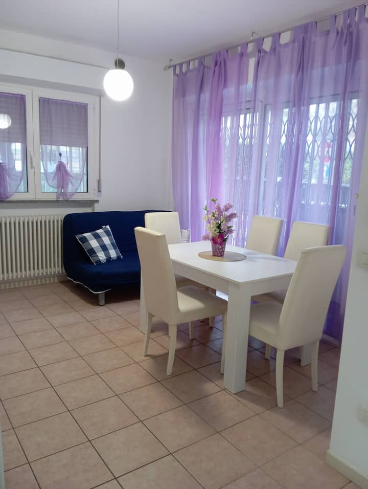 Trilocale Con Giardino Privato , 200 Mt Dal Mare - Riccione