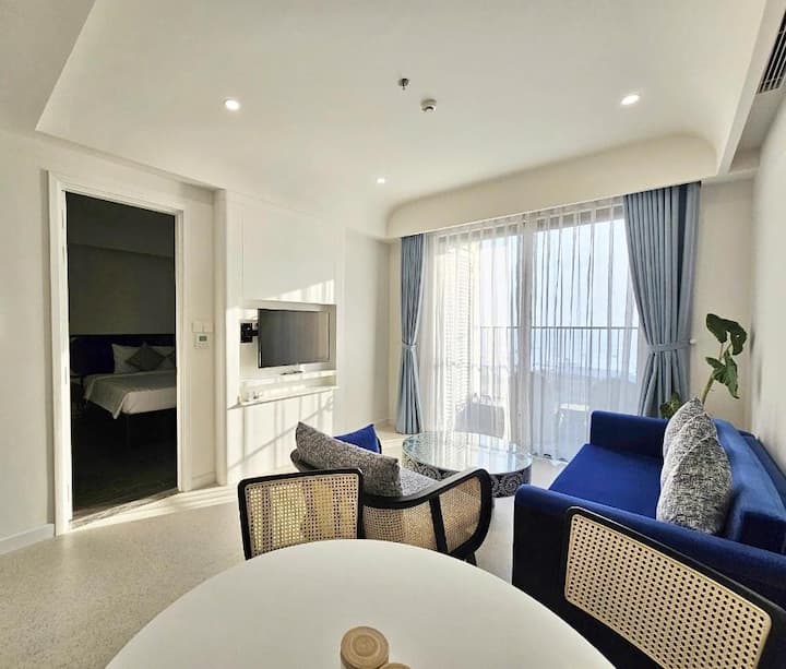 Varia Luxury Apartment W Balcony & Oceanview - Phú Quốc