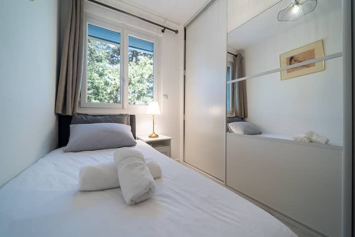 Ilias Chambre Pour Une Personne Pas Chère. - アヴィニョン