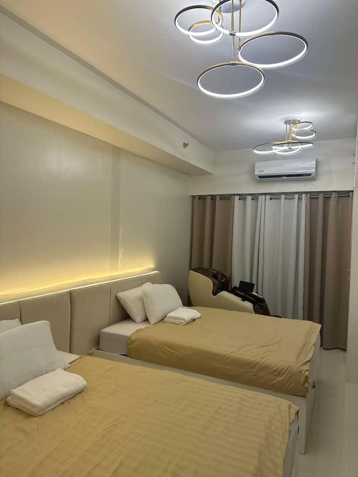 Supreme Condotel W/ Balcony, Pool, Wi-fi, Makati - Makati