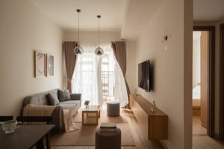 Dist 1 Soho 2br Apt Near Bui Vien Street - Ho Chi Minh City