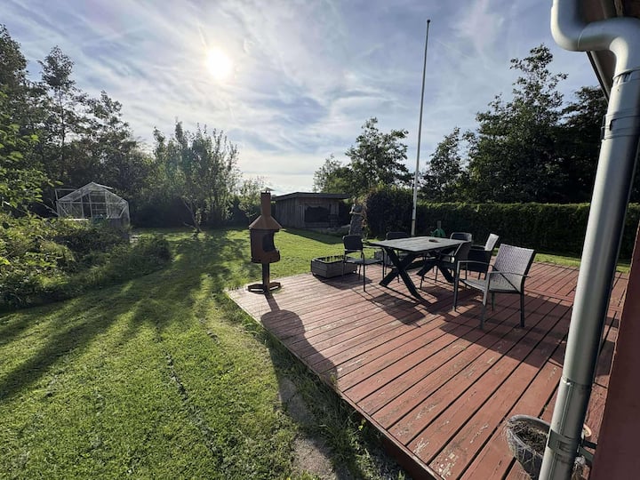 Charmerende,centralt Fritidshus Med Shelter & Kano - Denmark