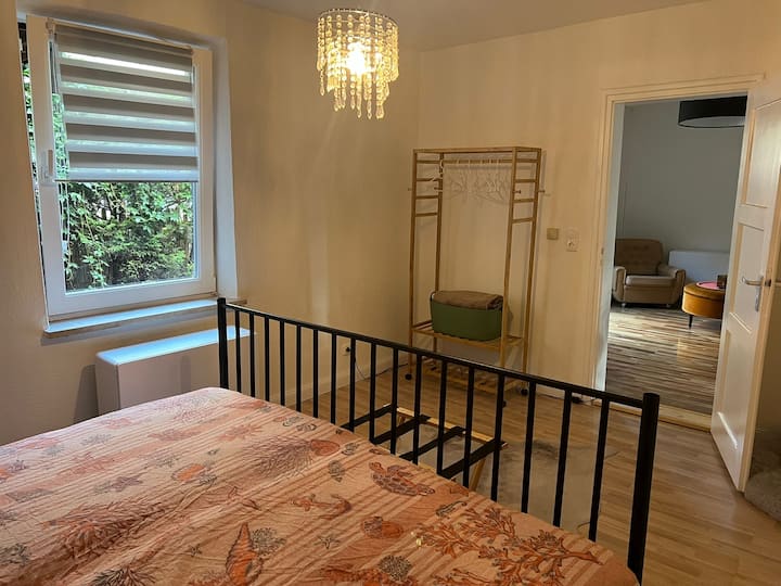 Charmante Zweizimmerwohnung Zentrale Lage Terrasse - Neubiberg