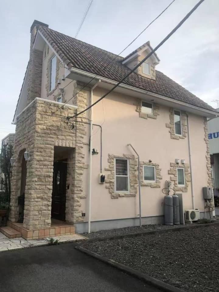 中央自動車道「甲府昭和Ic」に近く、車での移動にとても便利。 - Kofu