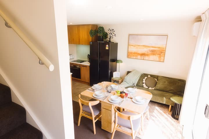 Te Kaha Canvas · Central 3br/3ba Townhouse+parking - Christchurch