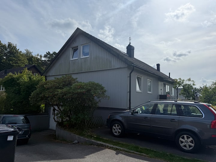 Workers • 3br • 6 Bed • 2 Bath •Parking • All-inc - Partille