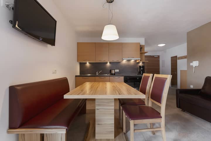 3 Relax S Apartment Mit Hallenbad & Bergblick - Burgeis