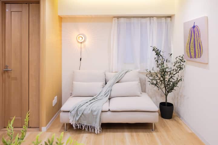 1 Minute From The Station/2 Bedrooms/up To 6 People/shitennoji/umeda/tennoji Without Transfer/convenient Access/south Facing/401 - Osaka