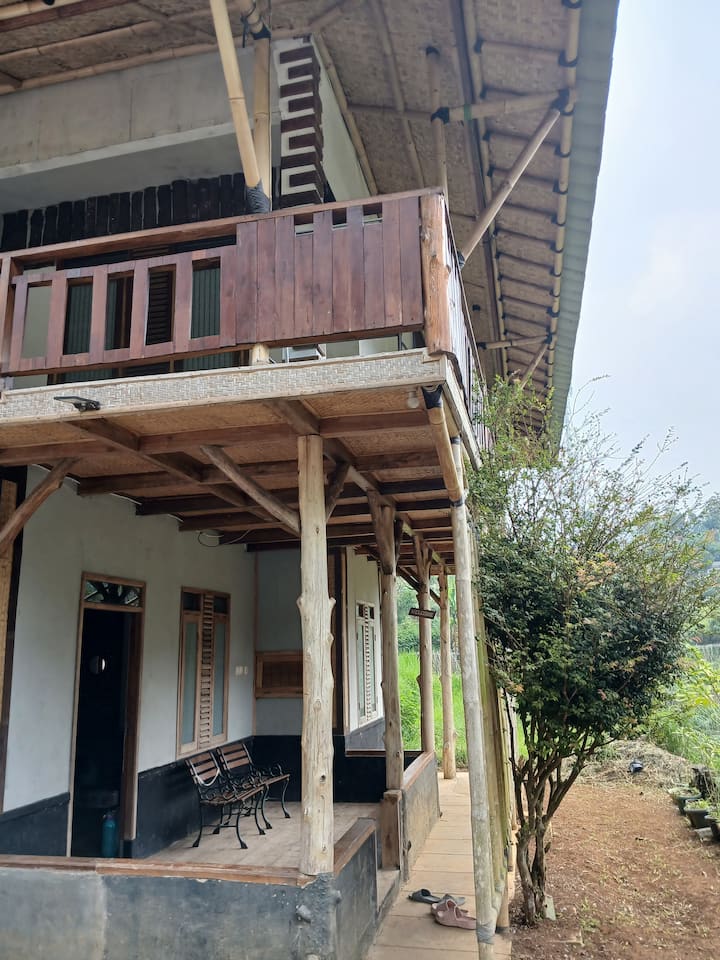 Villa House At Cibadak, Lebak Muncang, Ciwidey - Ciwidey