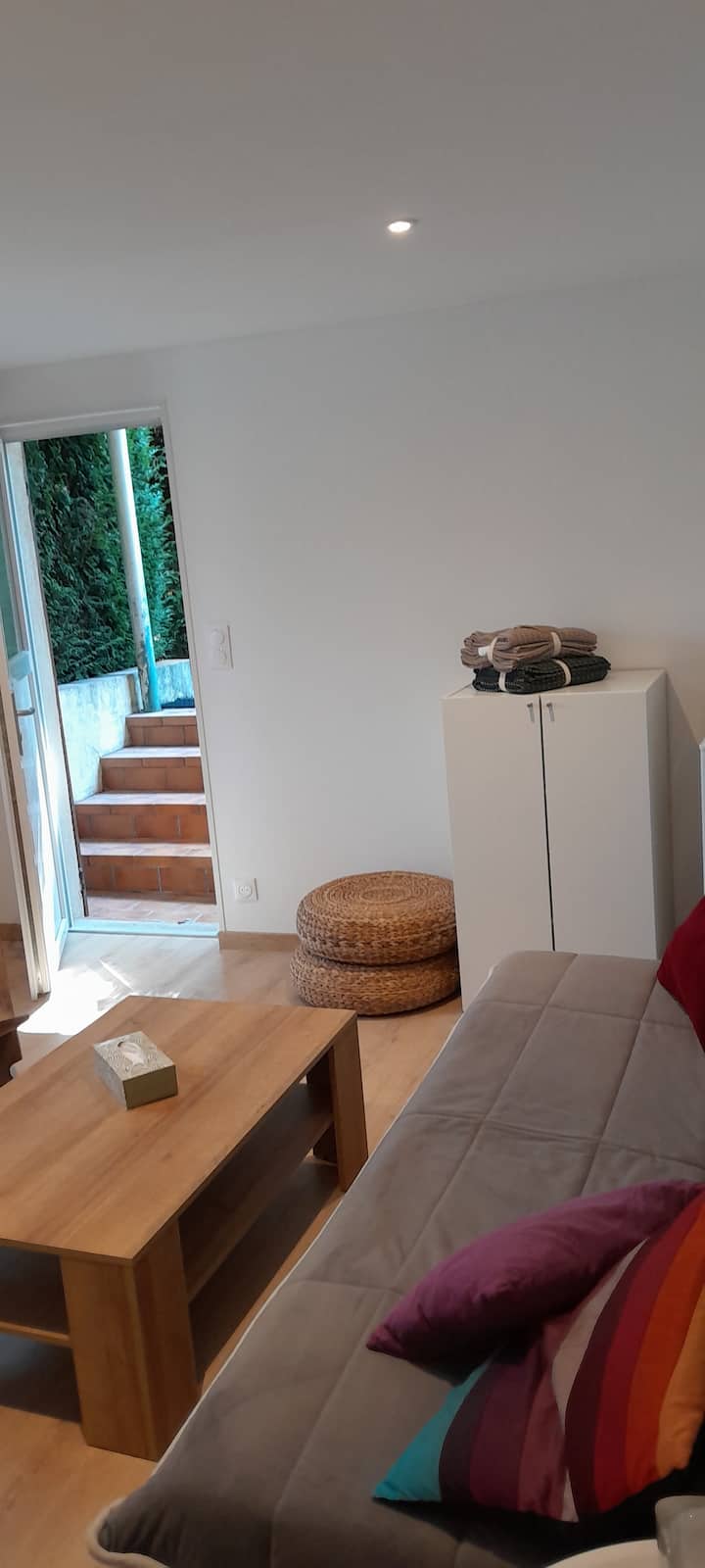 Studio Indépendant En Rez De Jardin D'une Maison - Arpajon