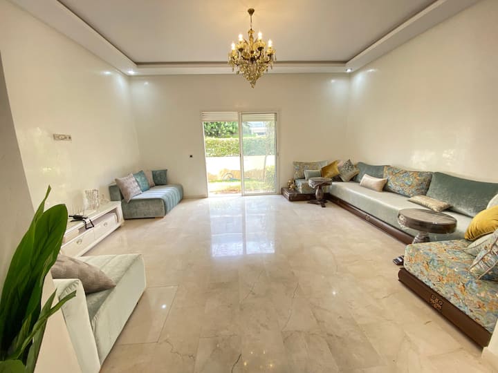 Appartement Spacieux Moderne & Prestigieux - Casablanca