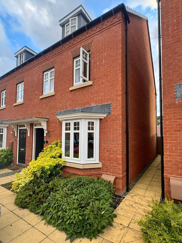 Contractor & Family Stay Rugby Cv23 6 Guests, 2.5 - Rugby