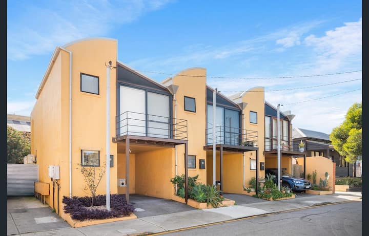 South Beach Townhouse - Fremantle
