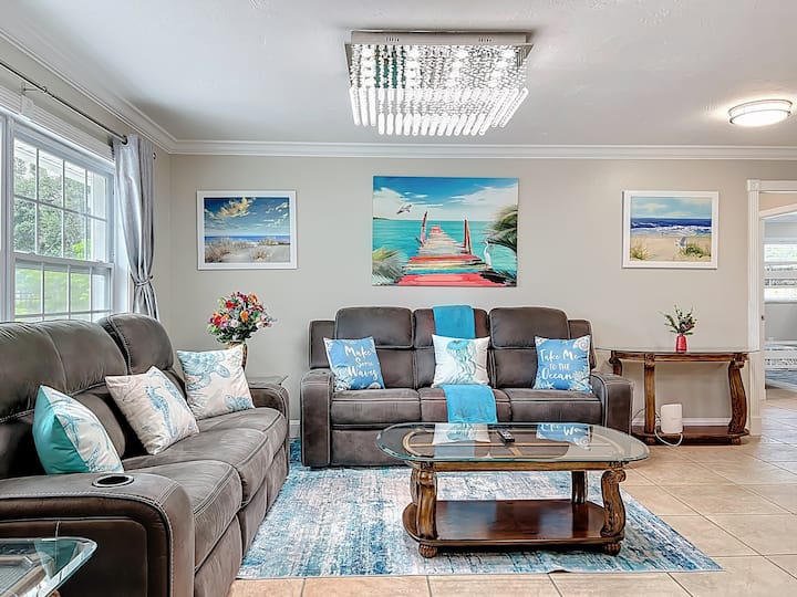 Siesta Key Paradise For Beach Lovers - Sarasota, FL