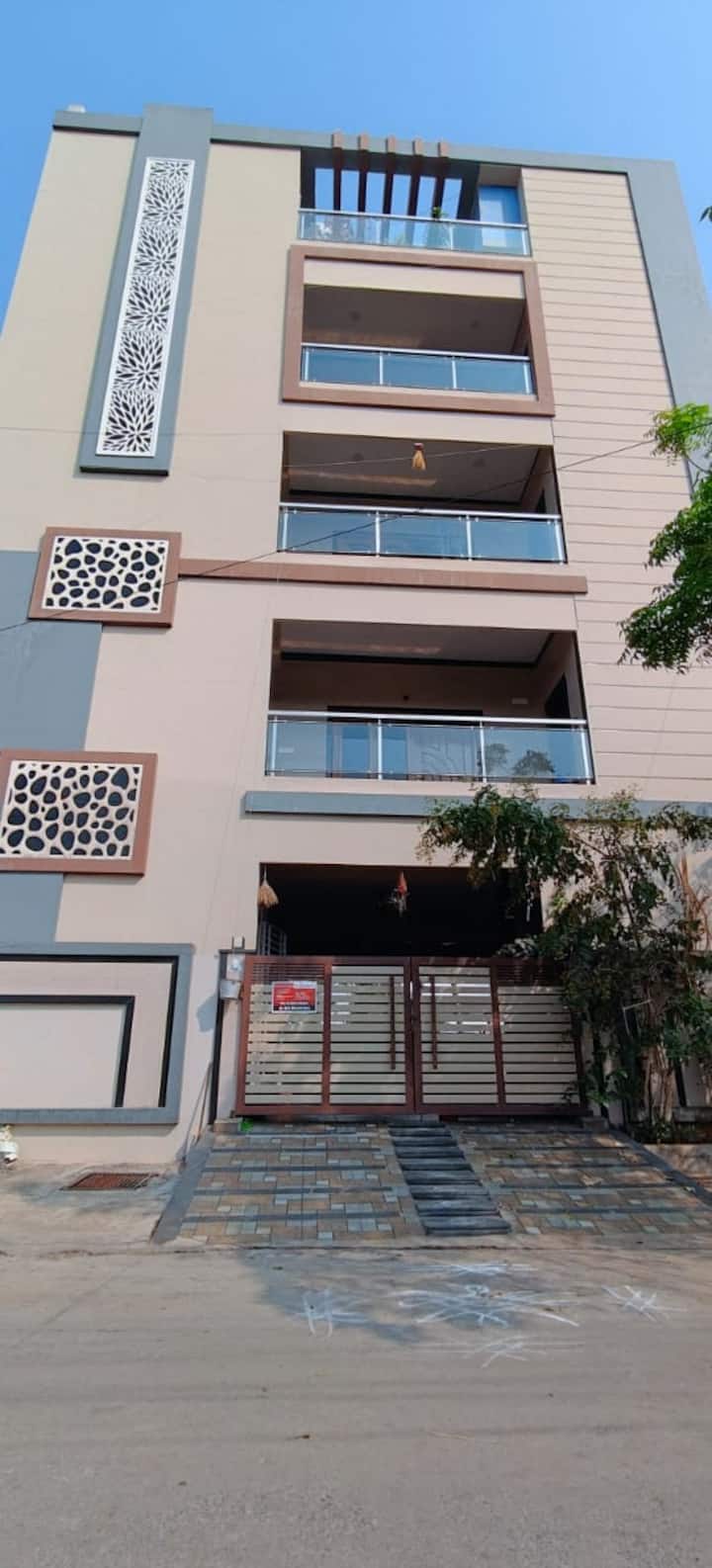 Modern Stay In The Heart Of Rajahmundry. - Rajahmundry