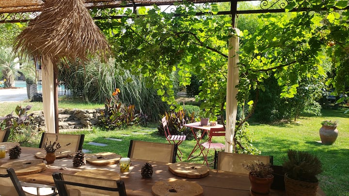 Superbe Villa Au Calme Et Climatisée - Nans-les-Pins