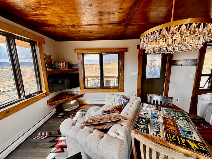 Trapper Cabin On A Working Ranch Near Centennial - Wyoming