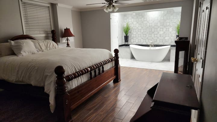 Tranquility Stay - Stone Mountain, GA
