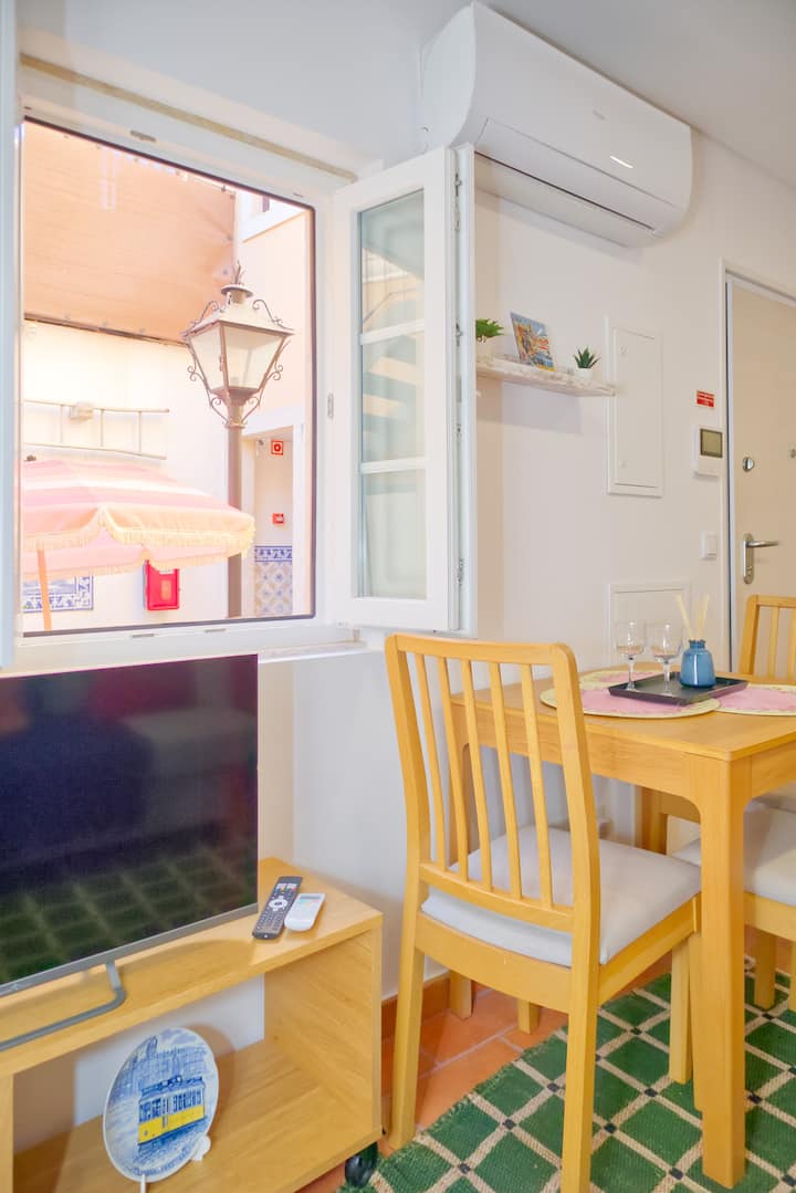 Charming Retreat In The Heart Of Lisbon - Lisboa