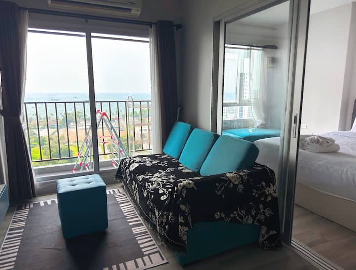 Centric Sea High-rise Seaview Apartments - Pattaya