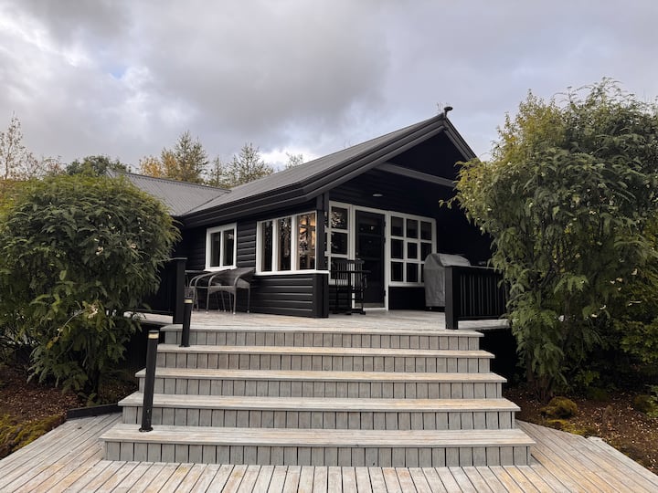 Charming Cabin In Nature With Hot Tub & Deck - Iceland