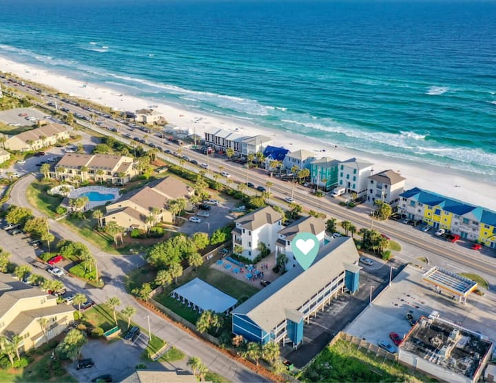 Steps To Beach~chairs & Umbrella~flip Flop Retreat - Destin, FL