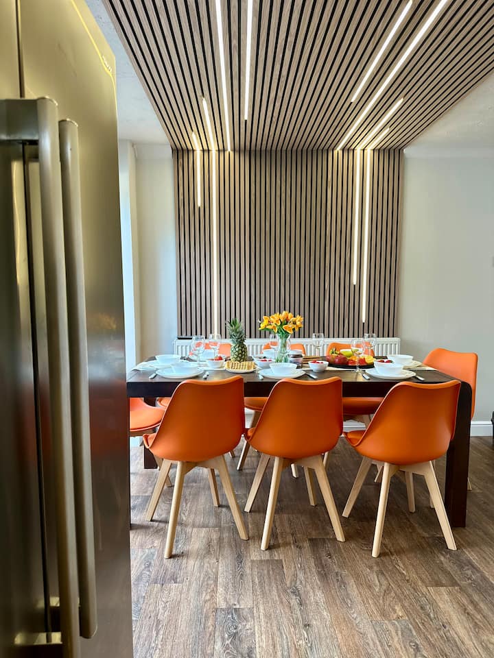 Free Parking•11 Guests• Family&contractors•bedford - Bedford