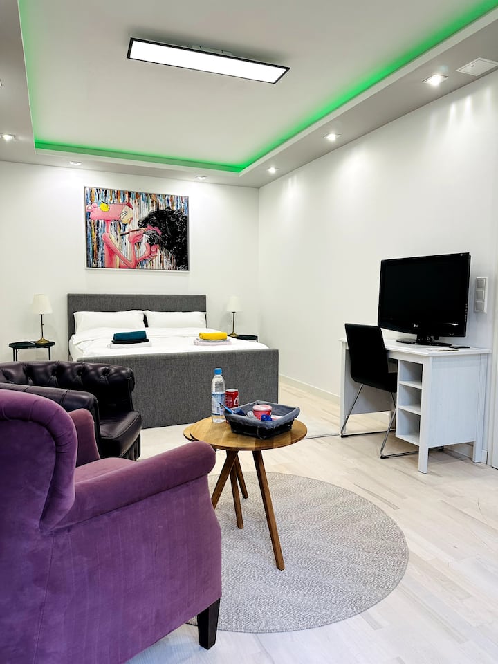 Modernes Studio Apartment In Bester Zentraler Lage - Ottobrunn