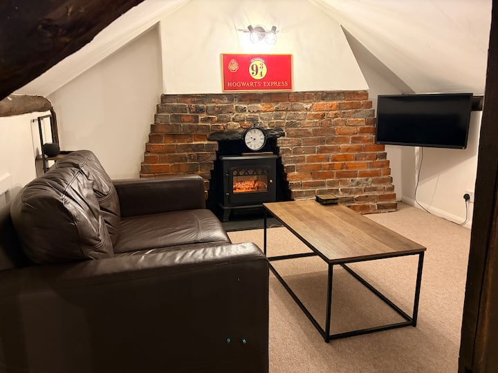 19th Century Apartment Near Stonehenge & Salisbury - Wiltshire