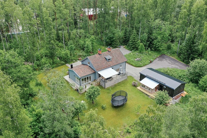 10 Beds • 3 Bath • For Workers • Parking • All-inc - Fagersta