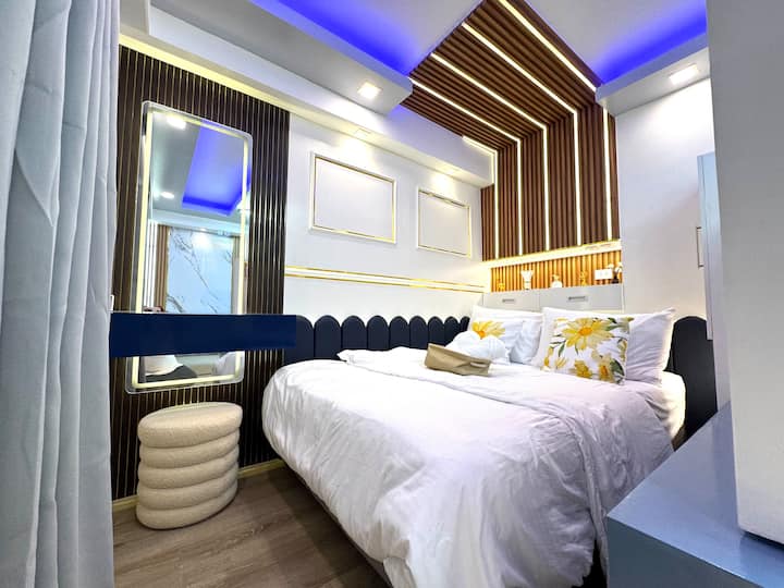 High Rise, Stylish & Cozy Family Suite - Bacolod