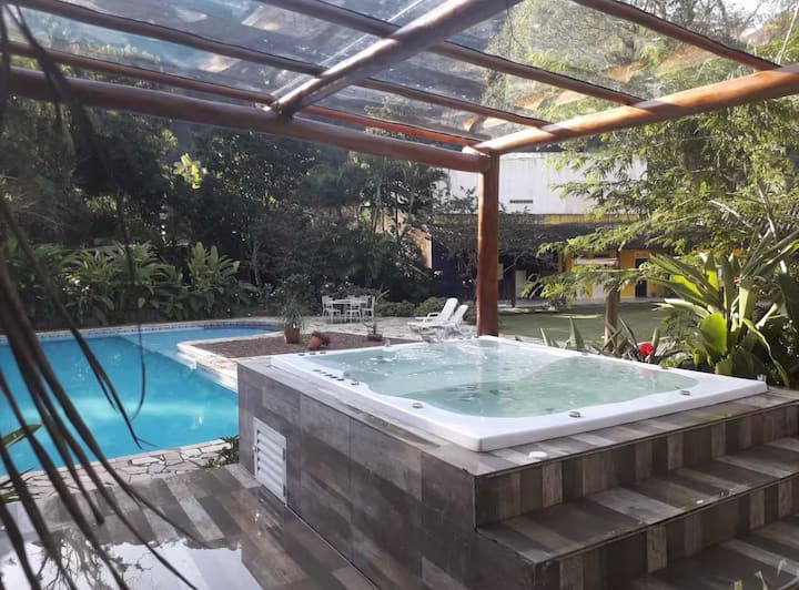 Jacuzzi Aquecida, Lareira, Piscina E Imenso Jardim - São Sebastião