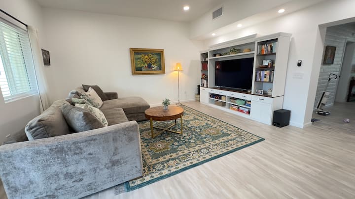 Art-filled Desert Escape In Central Tucson - Tucson, AZ