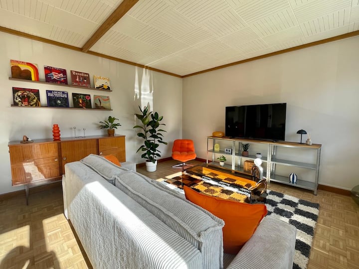 Mid Century - 3 Chambres - Parking - 6 Personnes - Dijon